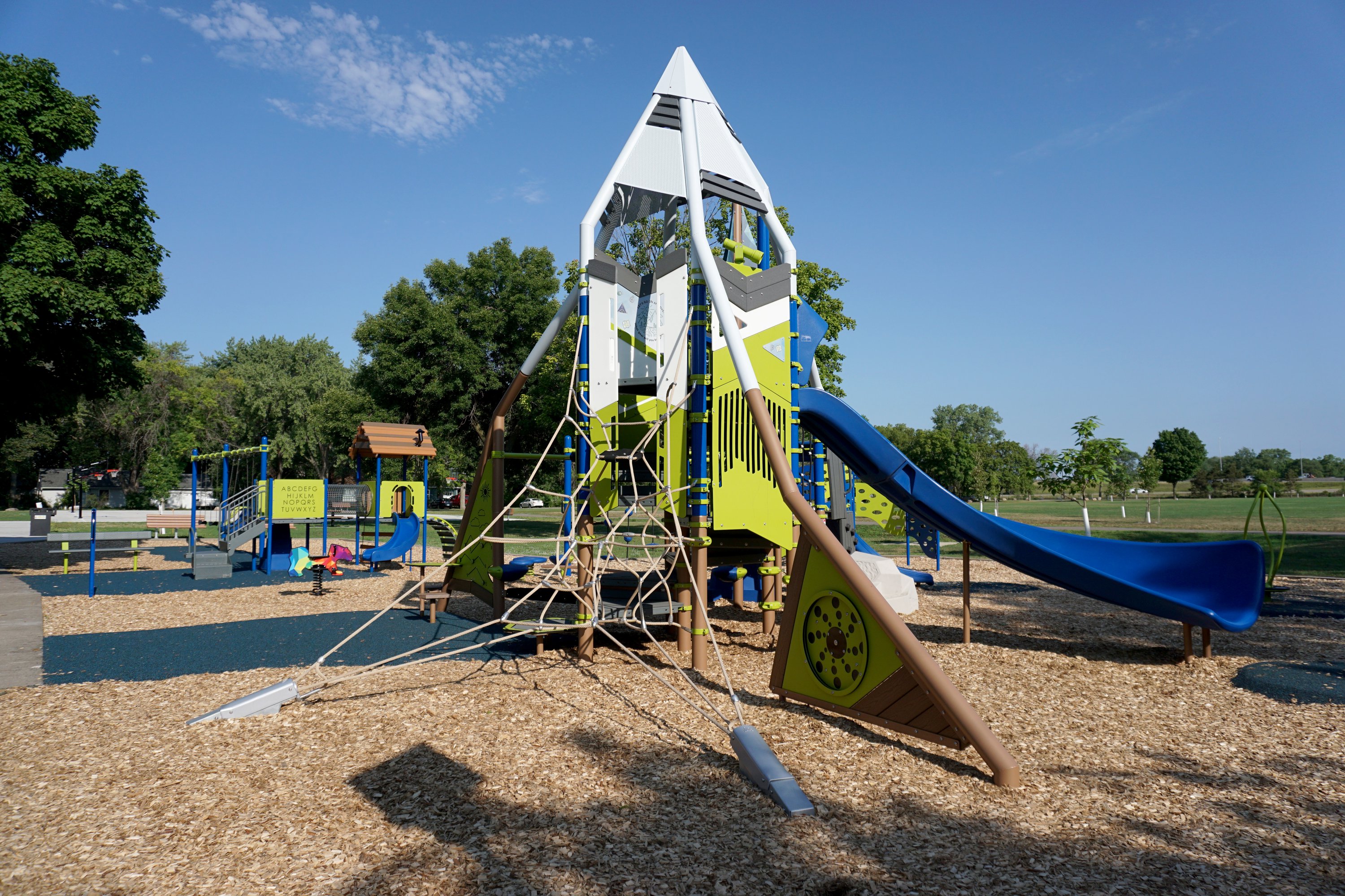 Brooklyn Park - Lakeland Park